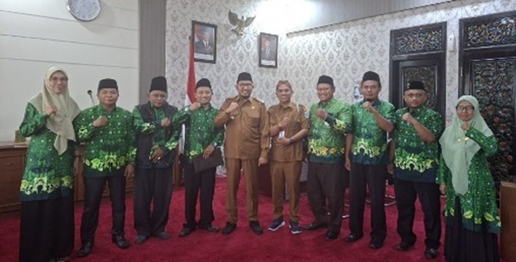 Dari Pendopo Keraton Menuju Transformasi Pendidikan: Bupati Sumenep ...